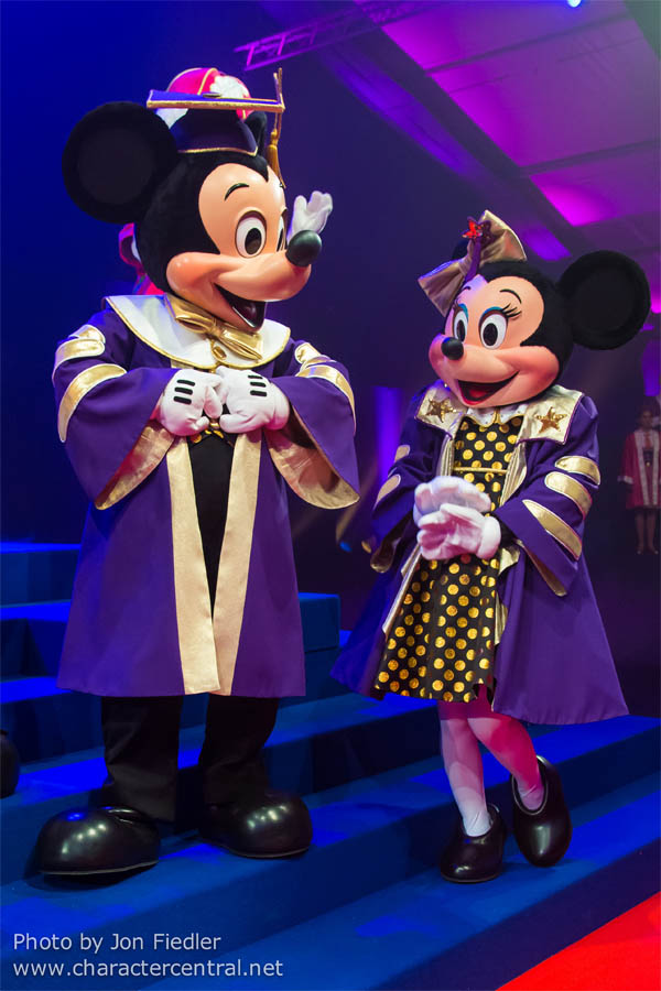 Cast Member Exclusive: Minnie Mouse Tentoonstelling - Café Mickey